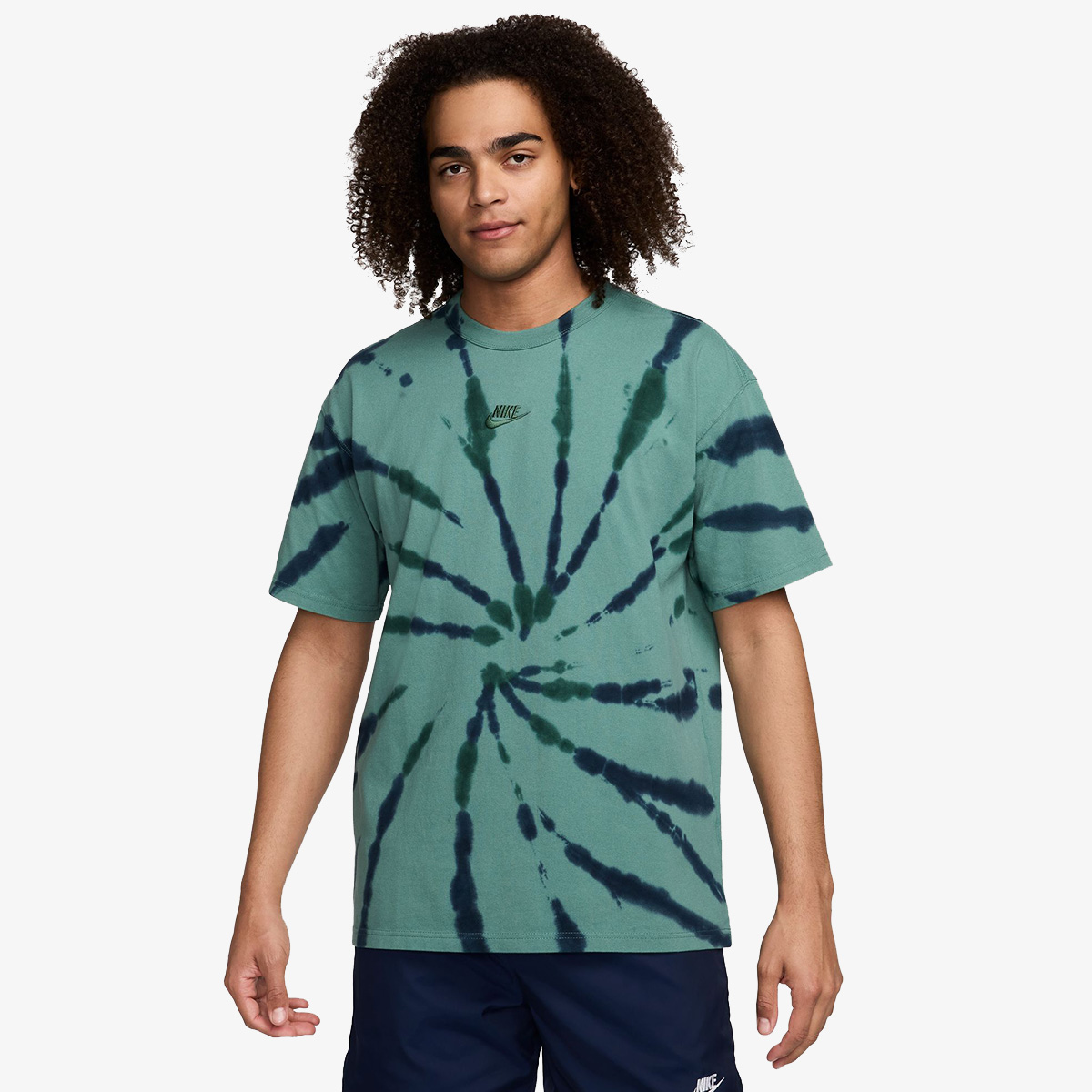 Nike Majica Sportswear Premium Essentials | Buzz Sneaker Station ...