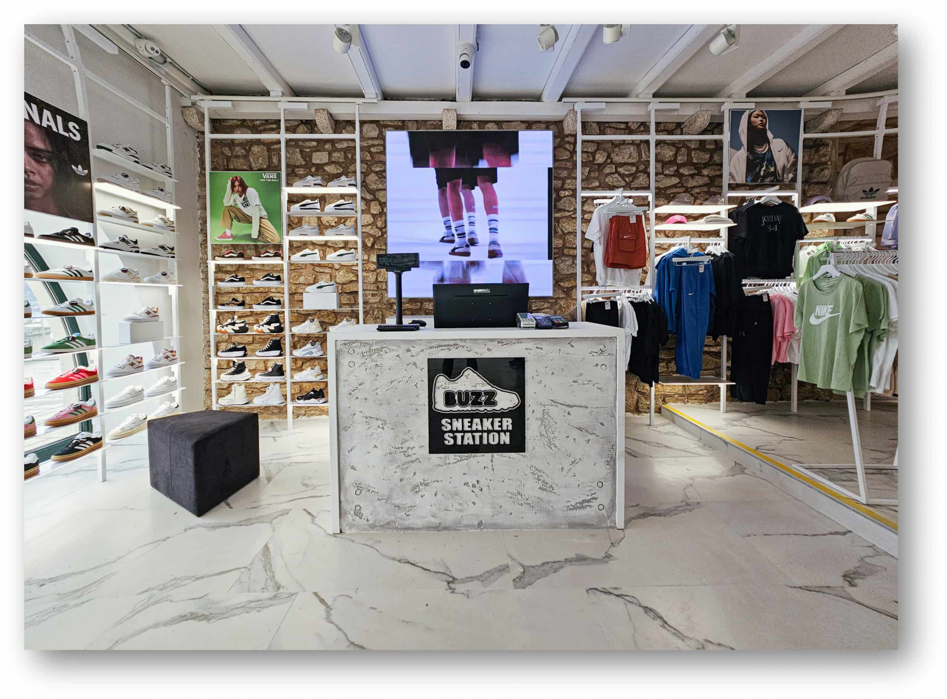 Buzz Herceg Novi radnja | Buzz Sneaker Station - Online Shop